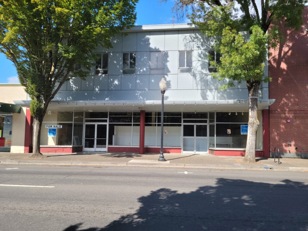 Commercial Bridge Loan in Downtown Springfield, Oregon